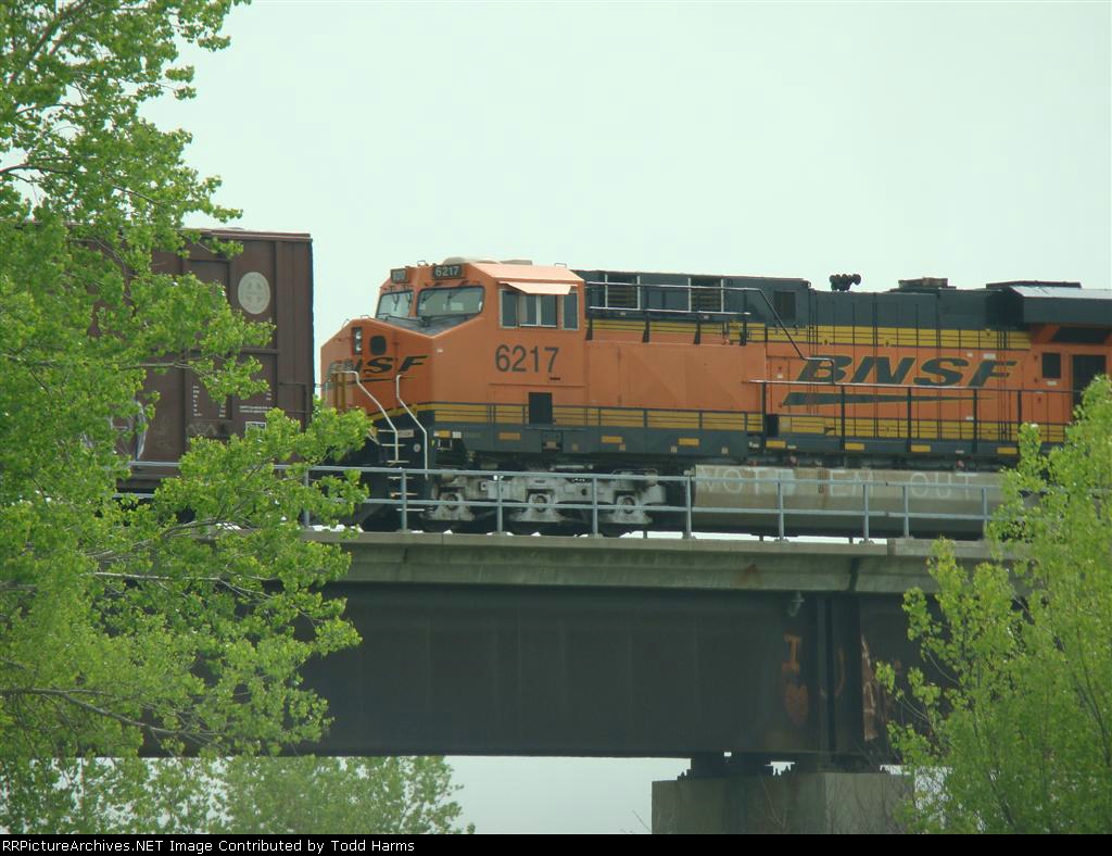 BNSF 6217